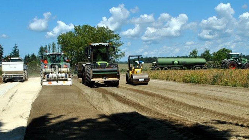 Claussen Farms Custom Farming Inc. | Public Services